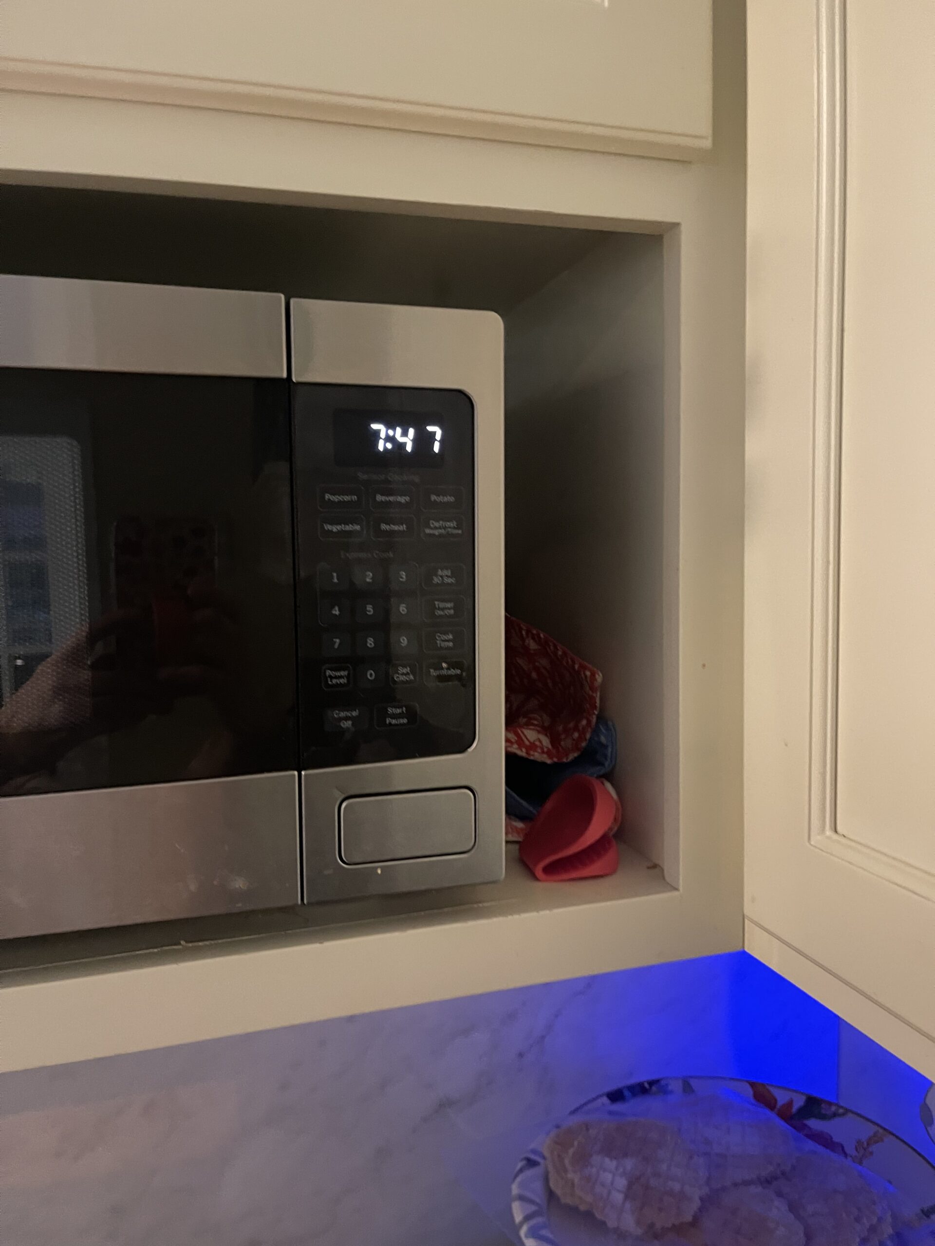 Light-up keypad for microwaves - FirstBuild